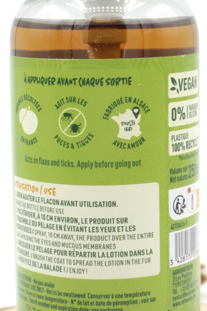 Spray anti puces et tiques pour chien et chat - Comptoir des Coussinets
